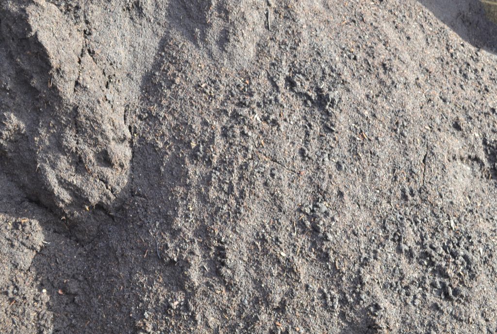 Terre de Bruyère Broyée Sableuse en vrac – Lemée & fils